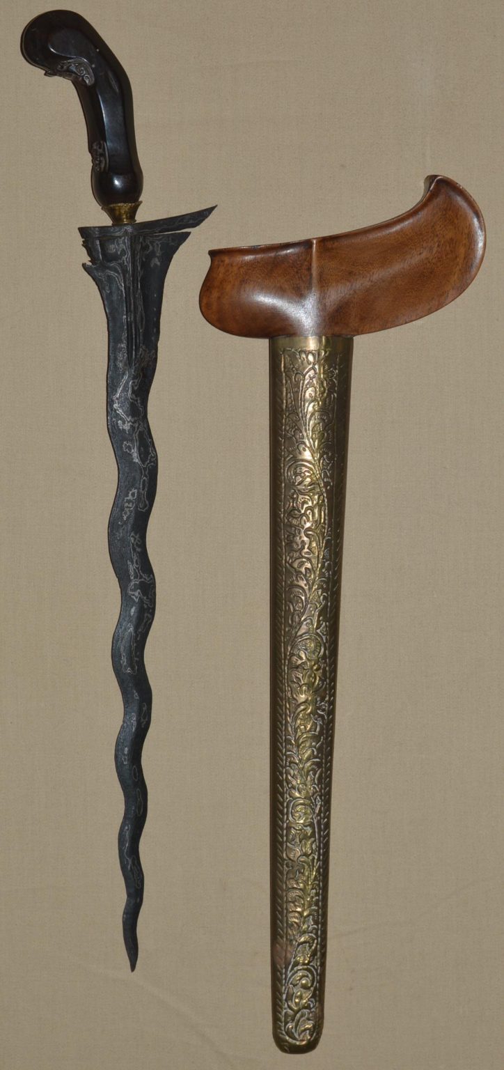 Javanese Keris (Kris) Dagger with 15th C Blade - Antique Weapon Store