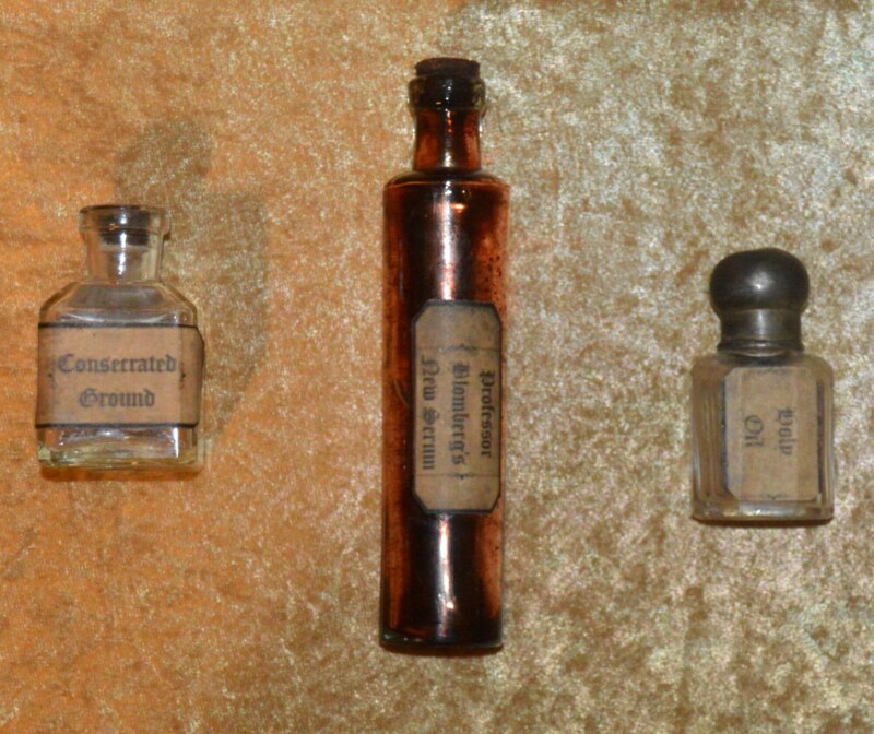 Professor Blomberg Vampire Killing Kit, 19th C and Later - Antique ...