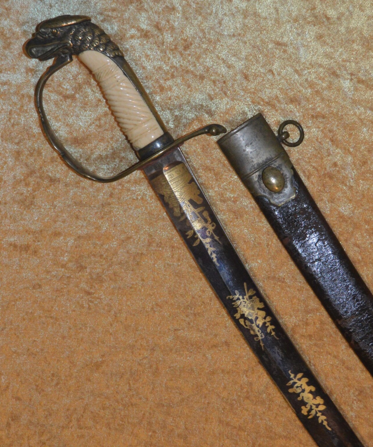 Antique Weapons Dealer for Historic Weapons - Antique Weapon Store