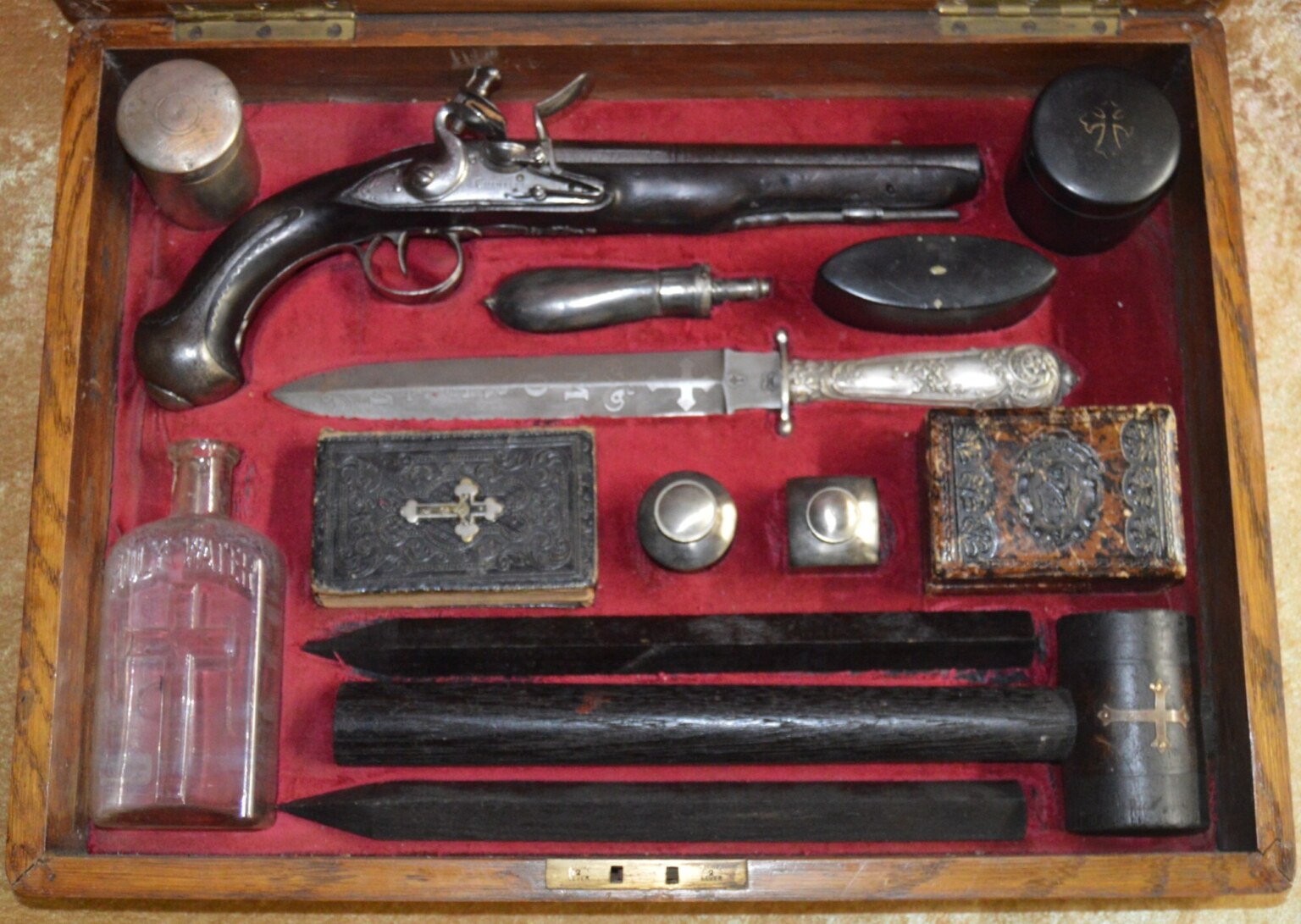Vampire Slaying Kit, 19th C and later - Antique Weapon Store