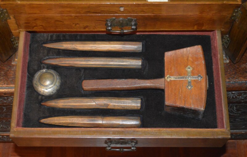 Large Vampire Killing Kit, Late 19th C and Later - Antique Weapon Store