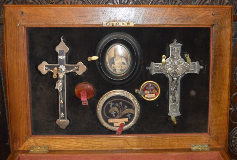Large Vampire Killing Kit, Late 19th C and Later - Antique Weapon Store