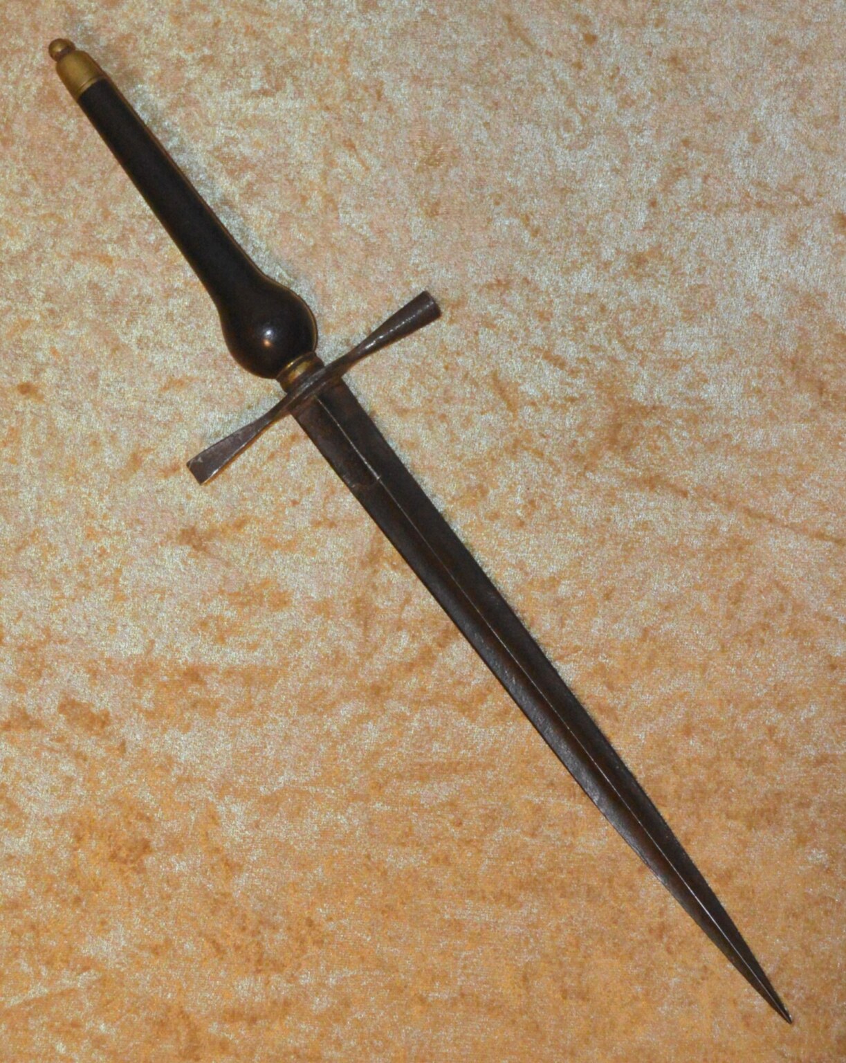 Antique Weapons Dealer for Historic Weapons - Antique Weapon Store