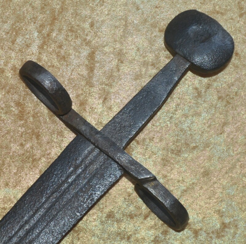Medieval Knightly Broadsword, 14th/15th C - Antique Weapon Store