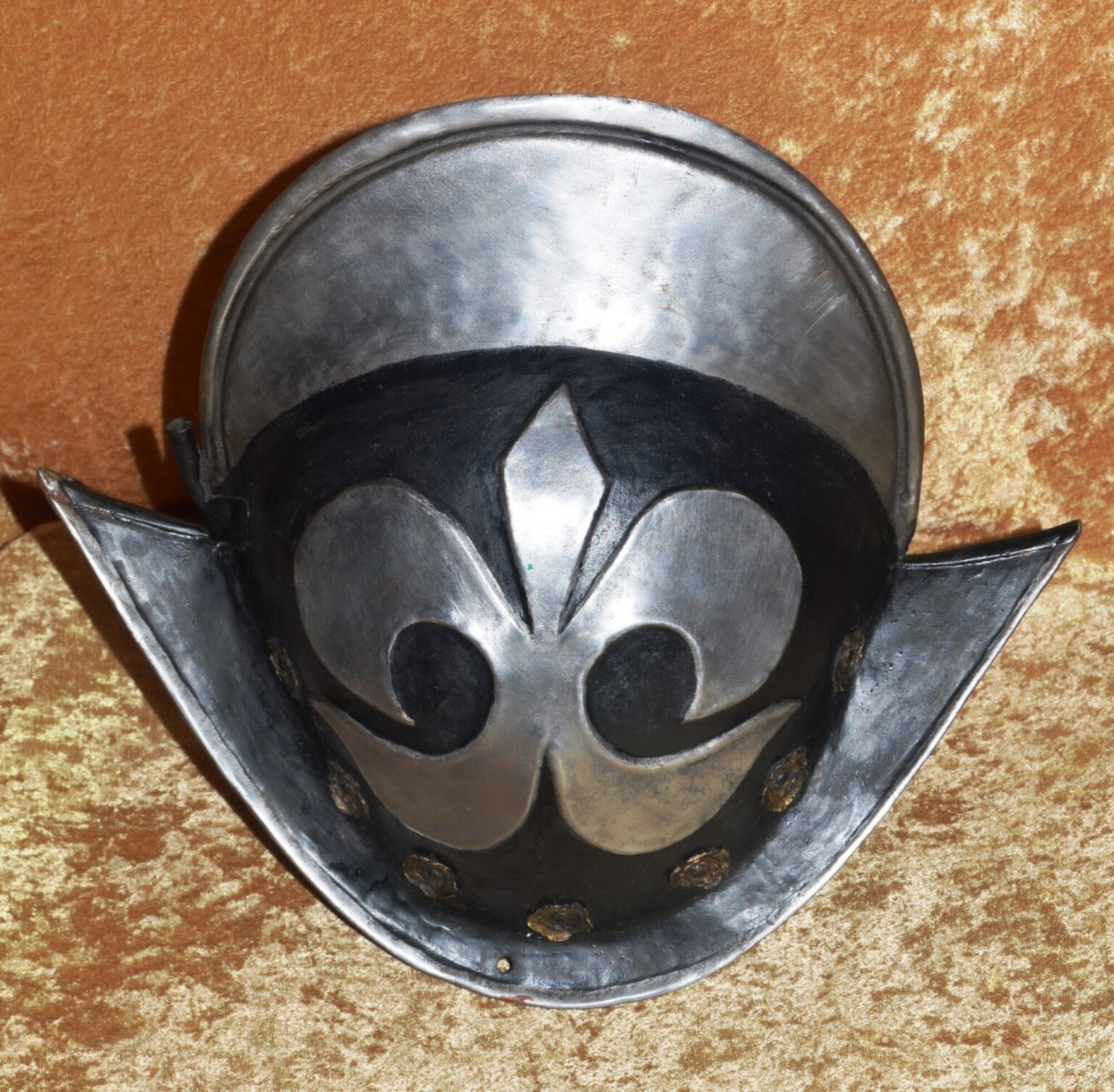 Medieval Armor and Antique Helmets for Sale - Antique Weapon Store