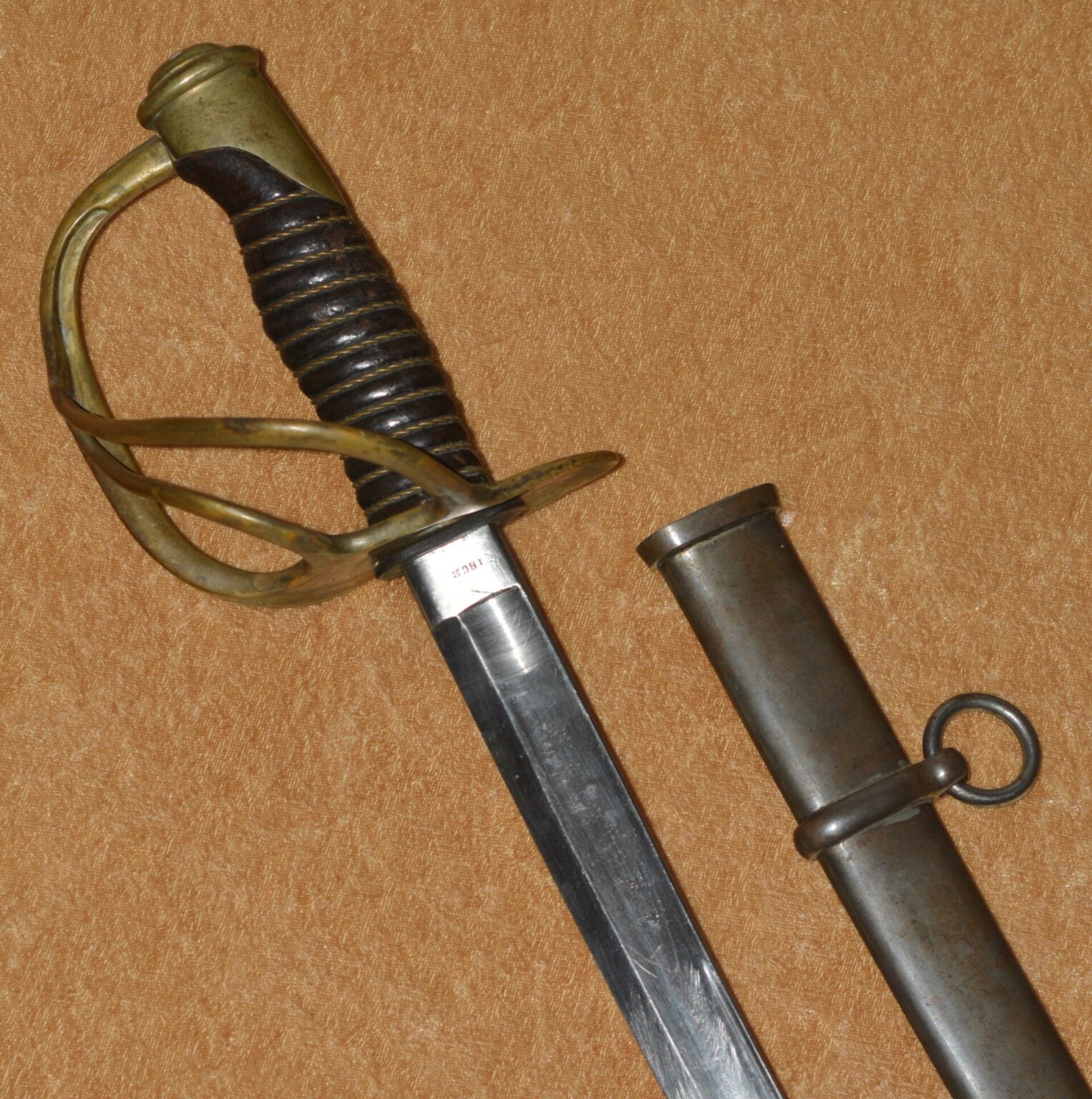 Antique Weapons Dealer for Historic Weapons - Antique Weapon Store