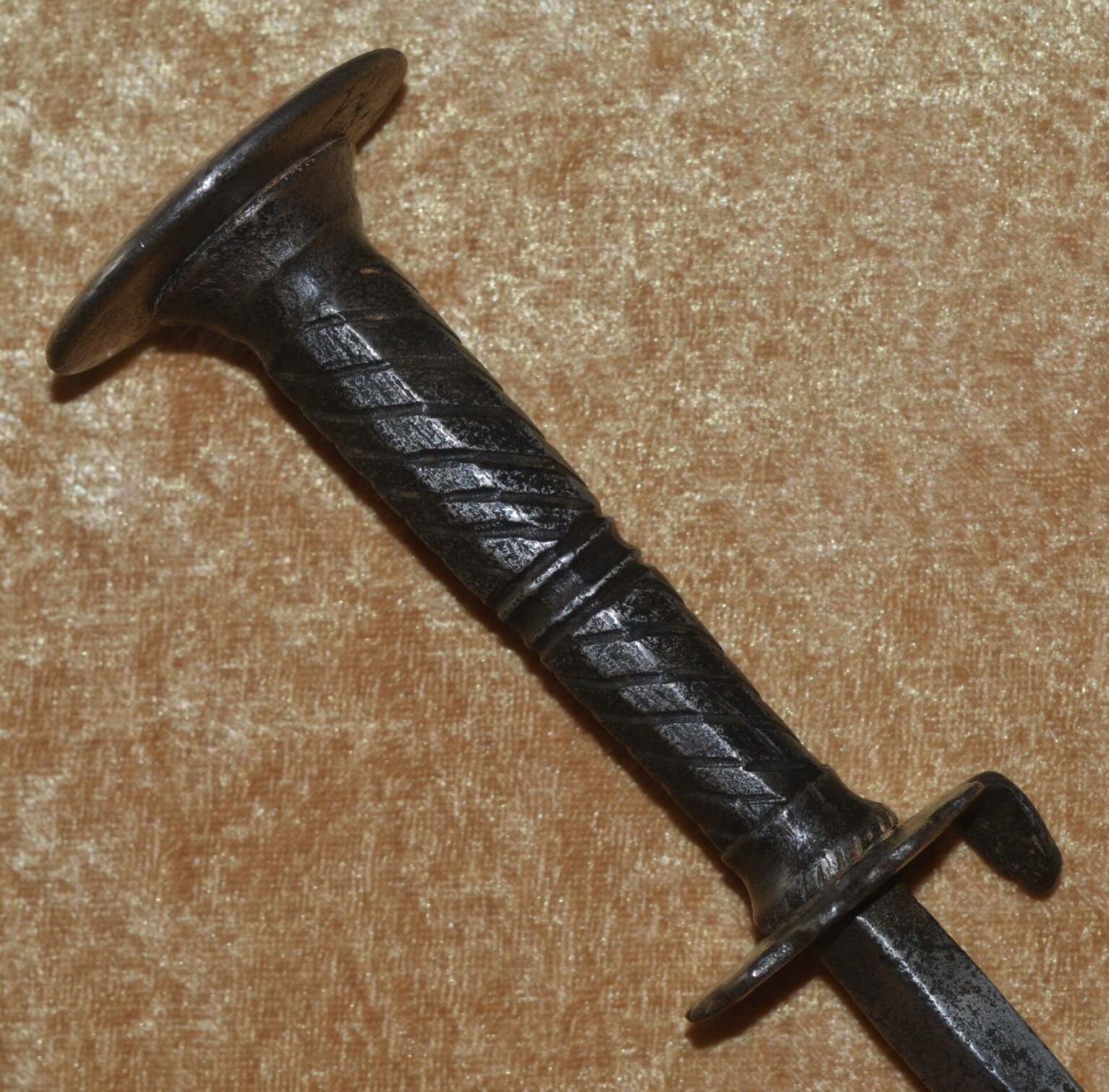 European Rondel Dagger, Misericorde, Late 14th C - Antique Weapon Store