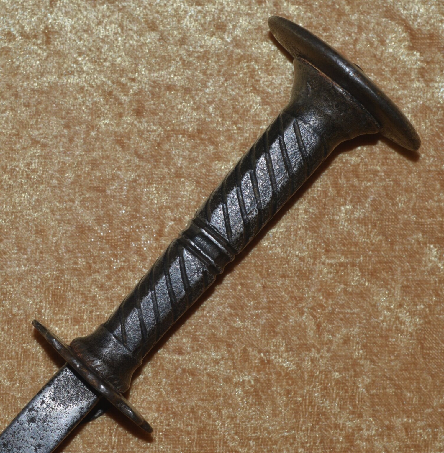 European Rondel Dagger, Misericorde, Late 14th C - Antique Weapon Store