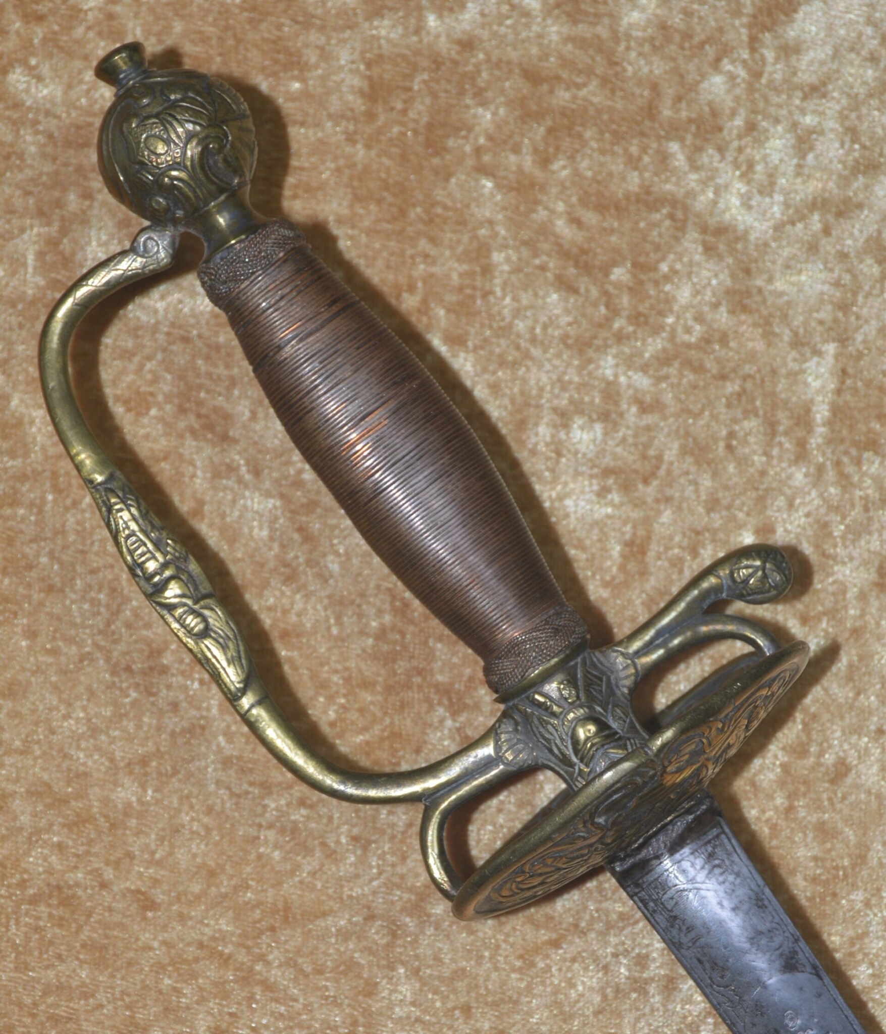 Antique Weapons Dealer for Historic Weapons - Antique Weapon Store